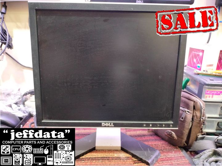 Dell LCD 17" square monitors (not 19" square, 19" wide and 20" semiwide ...