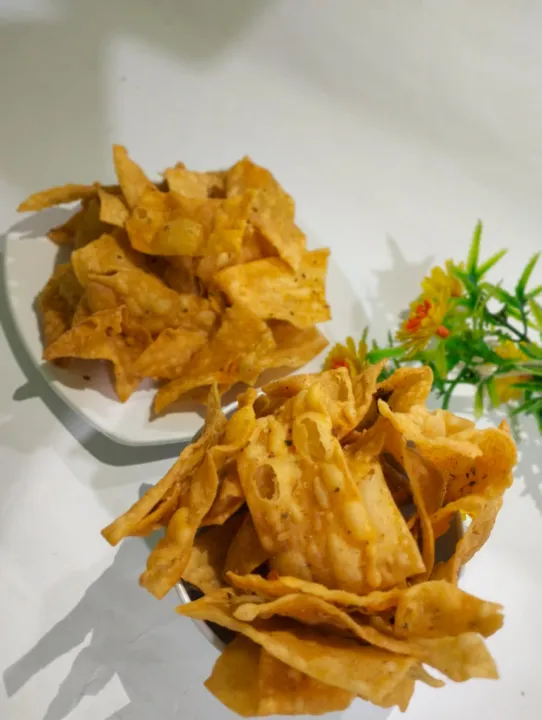 Pangsit Gurih dan Pedas Renyah Matang Daun Jeruk Kiloan | Lazada Indonesia