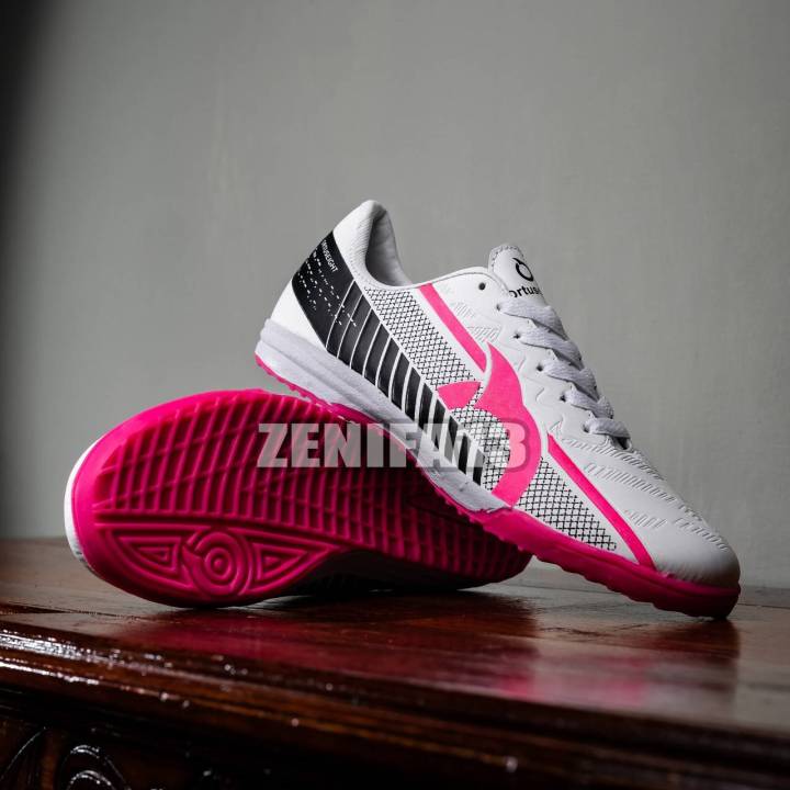 Sepatu Futsal Ortuseight Catalyst Liberte IN White Pink Lotus | Lazada ...