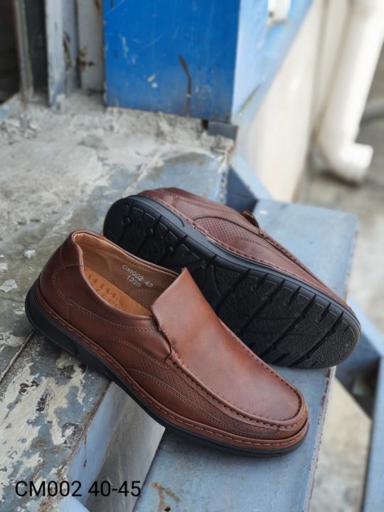 รองเท้าหนังลำลองผู้ชาย CM002 ไซส์ 40-45 มี 3 สี | Lazada.co.th