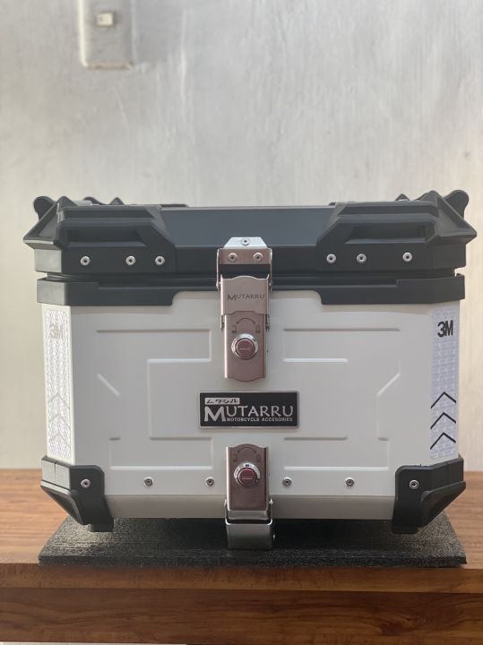 MUTARRU 45 LTRS ALLOY TOP BOX WHITE WITH LEATHER INTERIOR WITH FREE ...