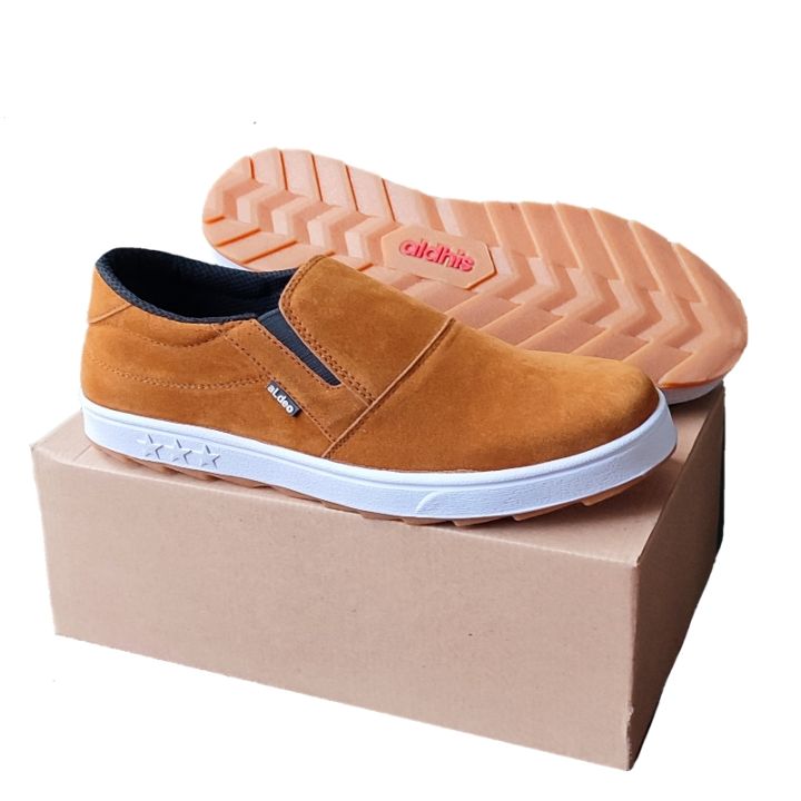 Sepatu Pria Casual Slip On Cowok Tanpa Tali Slop Kasual Laki Laki ...