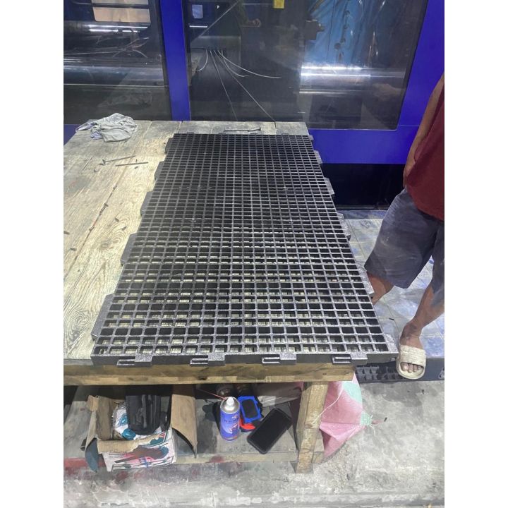 2x4 black Plastic matting | Lazada PH