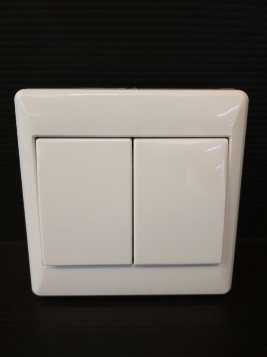 BOSS / Saklar Seri 2 Gang 1 Way Switch Boss / B2032L12A | Lazada Indonesia