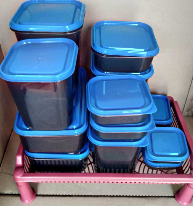 Toples persegi plastik dan tutup utk sayuran ,buah2an ,saus ,sambaln ...