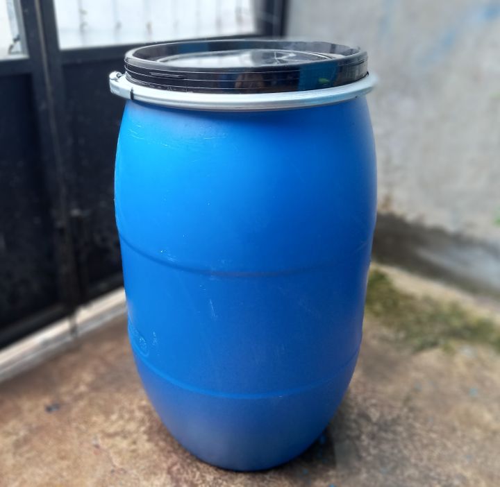 Drum Tong 120 Liter Tempat Sampah Plastik. Tangki Tandon Toren Air ...