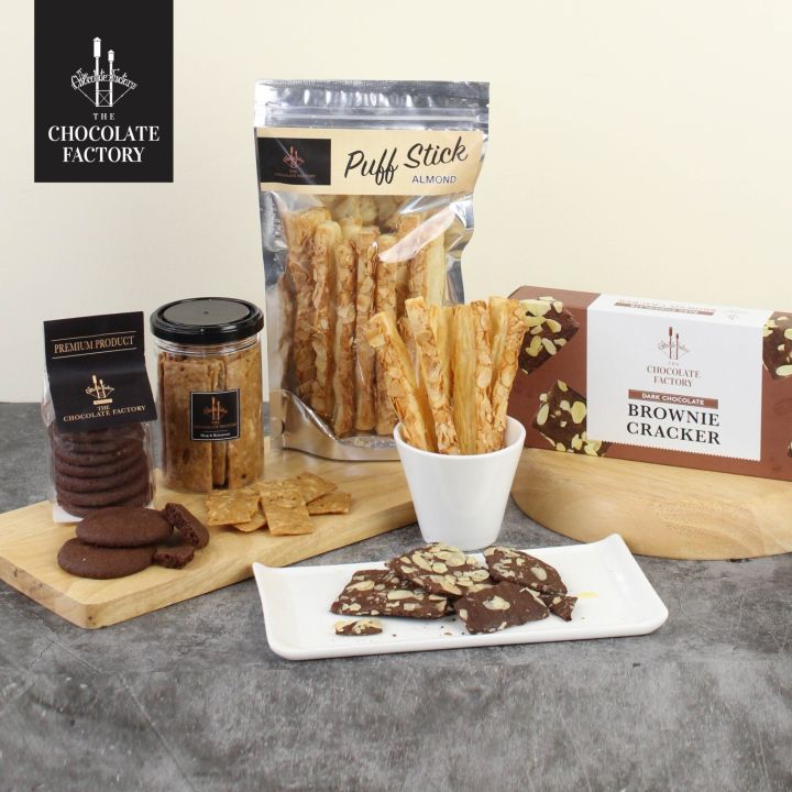 Crunchy Set เซตขนม อบกรอบ บราวน แครกเกอร ฮาร ด ช อคโกแลต ค กก