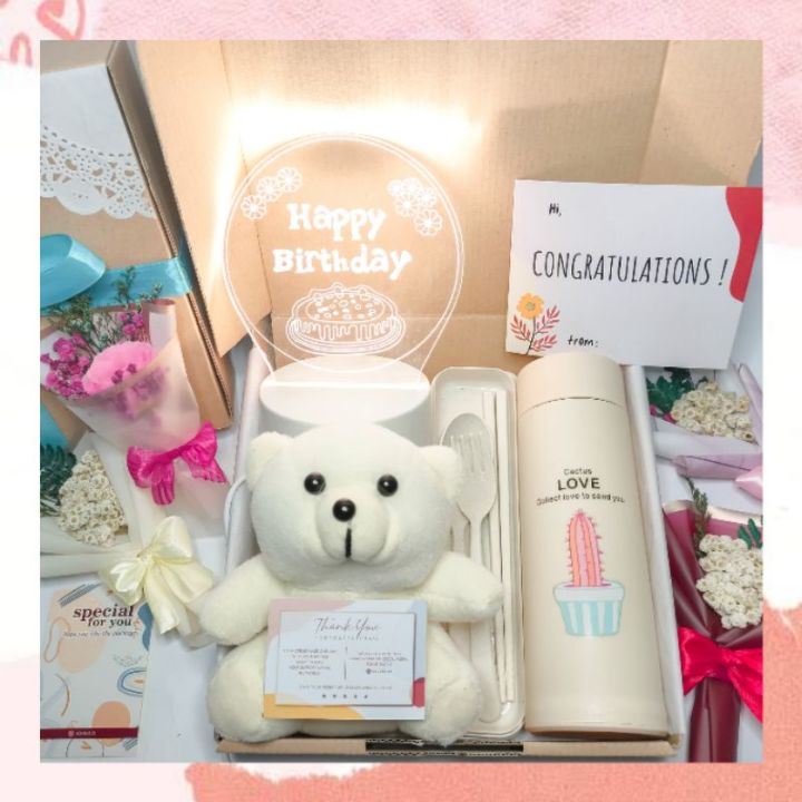 Gift Box / Hampers kado Boneka Wisuda Anniversary / kado guru kado ...