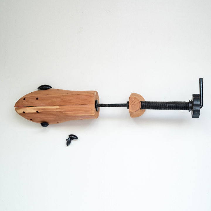 Aromatic Red Cedar Shoe Expander - Sold per Piece. Comes with 4 Bunion ...