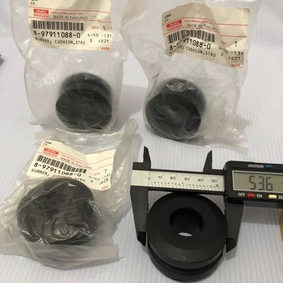 GENUINE/ORIGINAL ISUZU CROSSWIND/SPORTIVO STRUT BAR CASTER BUSHING (4 ...