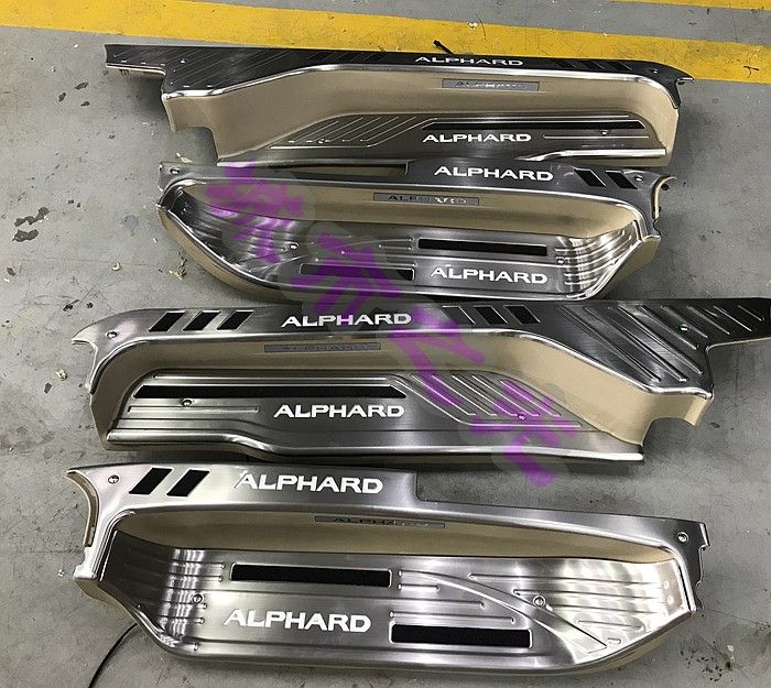 Suitable for Toyota Erffa ALPHARD VELLFIRE20 LED cold light pedal ...