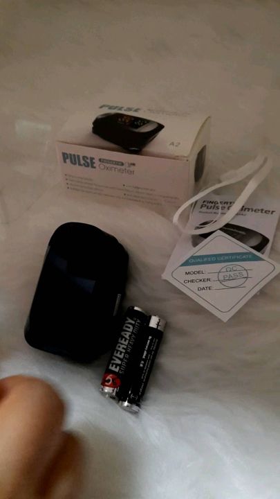 FINGERTIP PULSE OXIMETER BLACK (with FREE 2 AAA BATTERIES) | Lazada PH