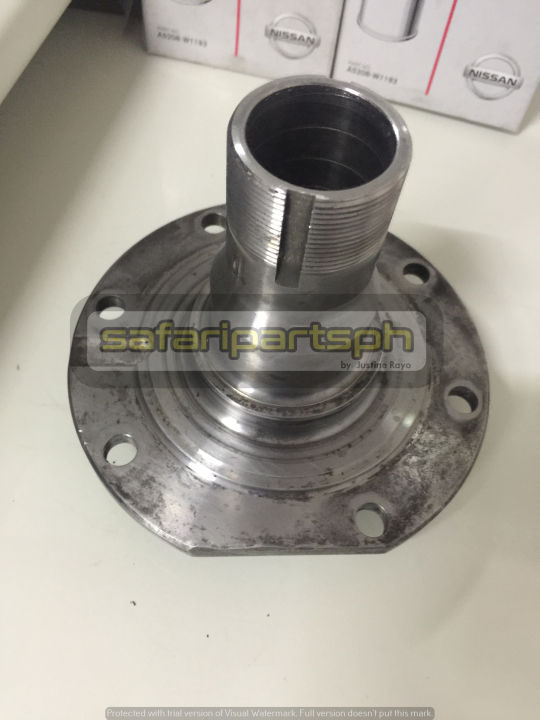Spindle for Nissan Patrol GQ Y60 Safari RIGHT Side SURPLUS ORIGINAL ...