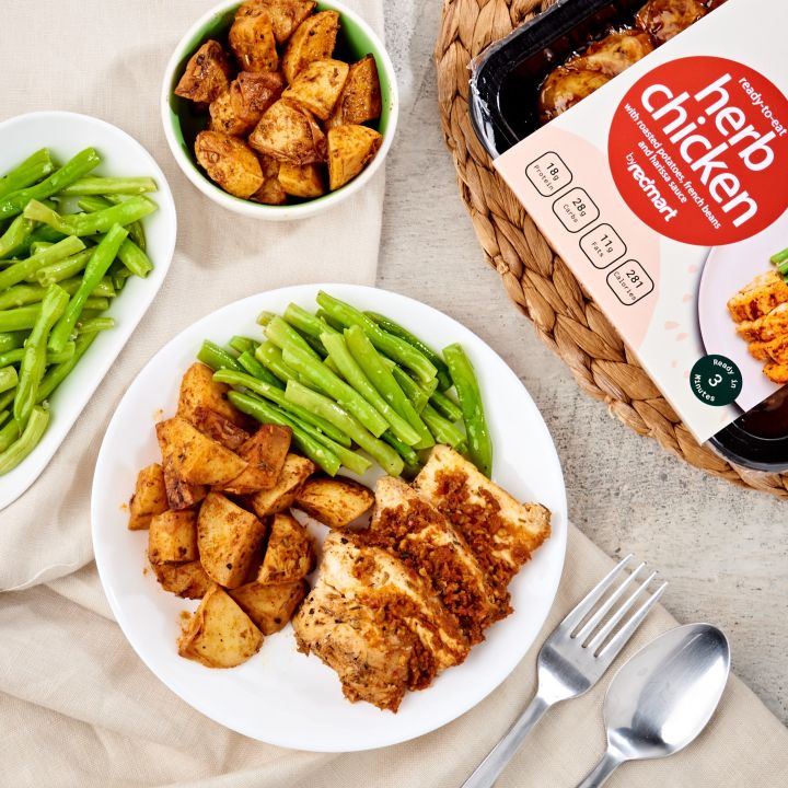 RedMart X Yolofoods Herb Chicken With Roasted Potatoes French Beans And ...
