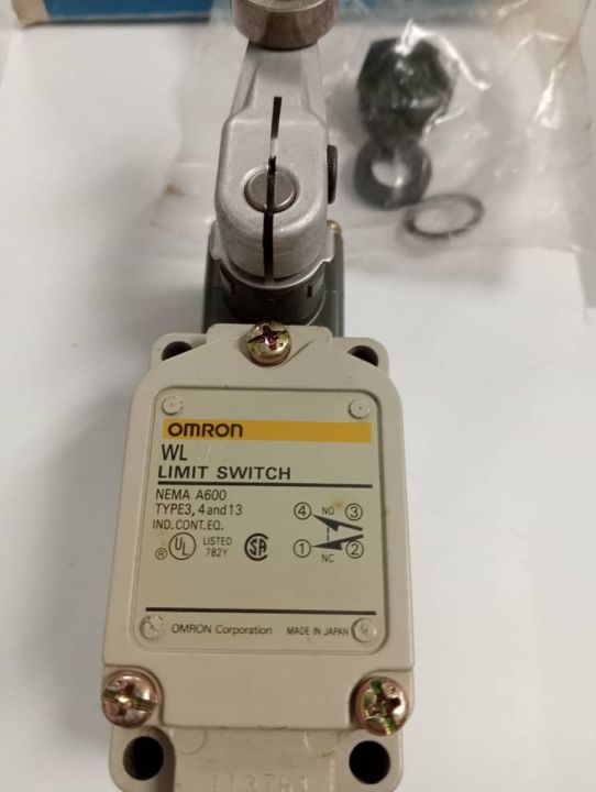 Omron Roller Lever Limit Switch Wld 2 Lazada