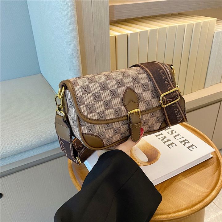 CODD กระเป๋าสะพายไหล่ ทรงเมสเซนเจอร์ ทรงสี่เหลี่ยม ขนาดเล็ก เข้ากับทุก ...