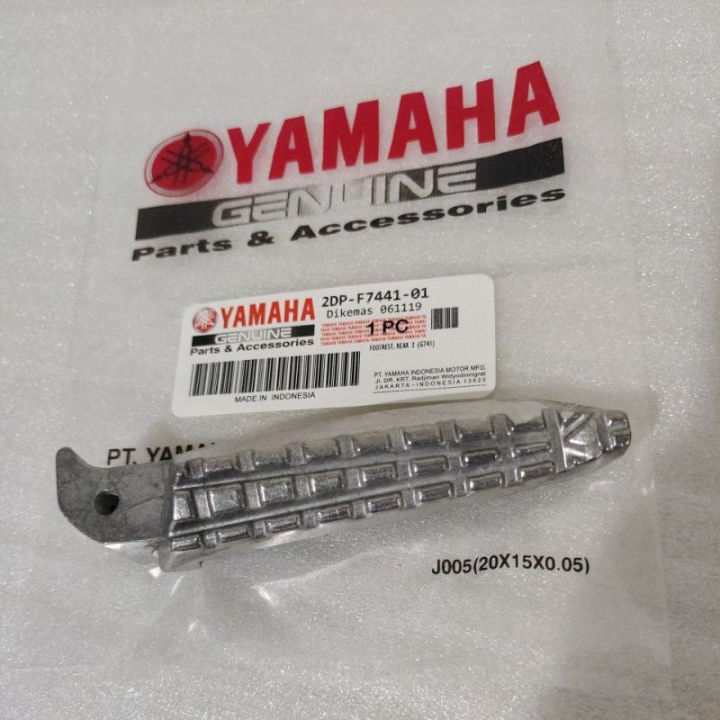 Foot Step Footstep Footrest Belakang Rear KANAN Yamaha NMax NMAX ...