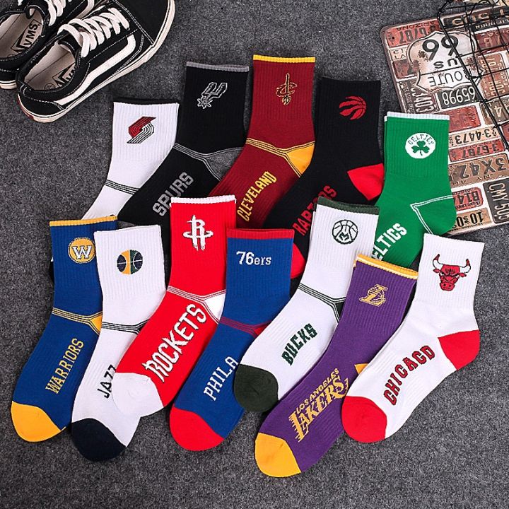 Fashion trend basketball socks team logo mid-tube men's sports socks ...