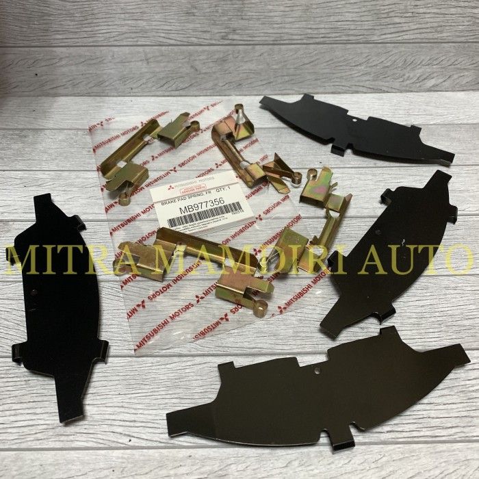 Plat Kampas Rem Depan Brake Pad Spring Mitsubishi Triton Pajero Sport ...