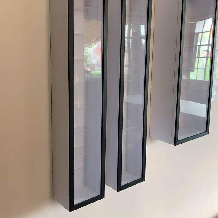 10 slots display case floating effect 1:64 scale tomica hotwheels ...