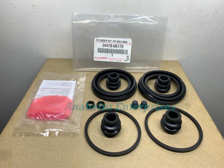 Toyota Hilux 2016 - 2020 2.4 J, Innova 2016 - 2020 Caliper Kit Front ...