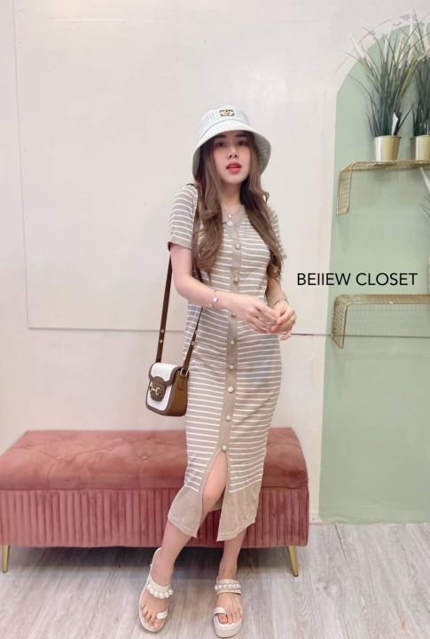 Risara💕สะกดใจ สะดุดตา งานเดรสไหมพรมทรงถ่วงยาว ทรงคอวีแขนสั้น แต่งกระดุม ...