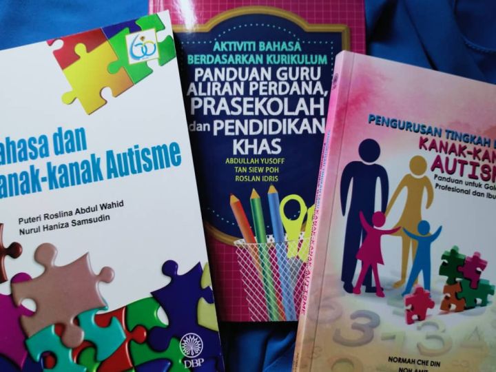 KOMBO BUKU TENTANG KANAK-KANAK AUTISME:BAHASA DAN KANAK - KANAK AUTISME ...