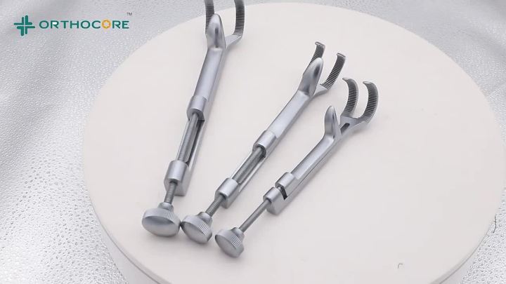 Lowman Bone Clamp reduction of the fracture veterinary orthopedic ...