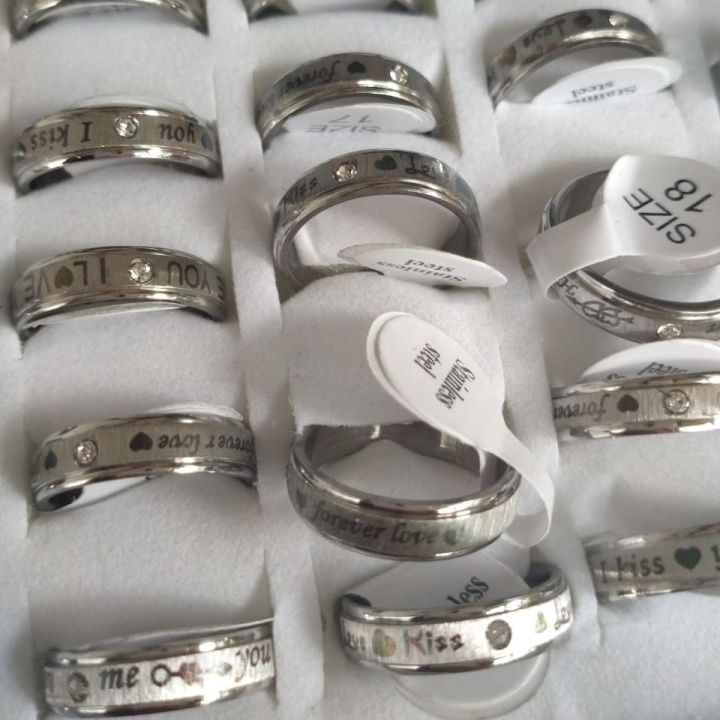 Satu box cincin titanium isi 36 awet / STAINLESS STEEL ( tahan karat ...