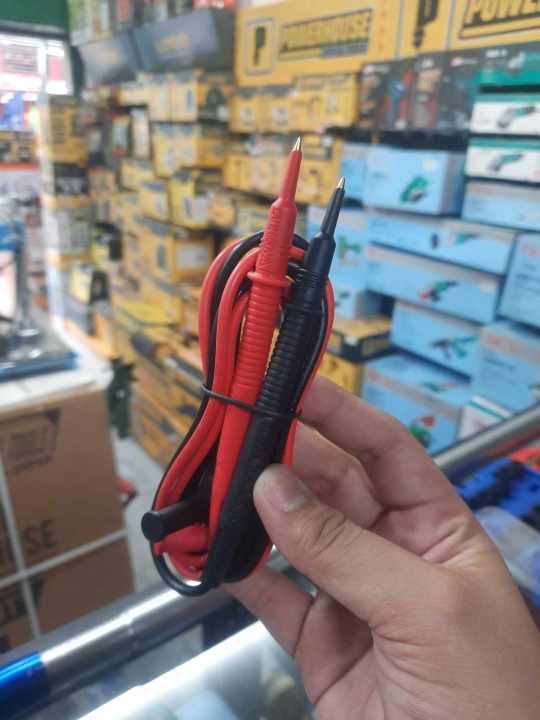 Sanwa DCM400 Clamp Meter AC 4000 Count, Low cost & DMM functions ...