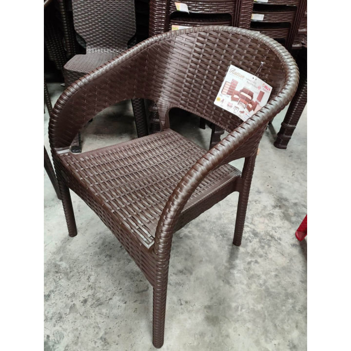 JOLLY RATTAN PLASTIC ARM BREEZE CHAIRS | Lazada PH