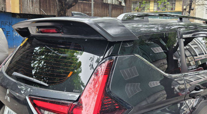 Mitsubishi Xpander Cross Graphite Gray Metallic Paint Rear Spoiler ...
