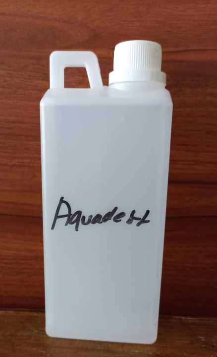 Aquadest / Akuades / Aquades / Air Suling / Air Aki Radiator - 1 Liter ...