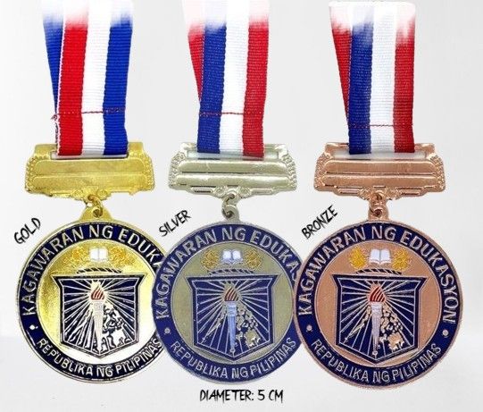 40 PIECES 5cm. Kagawaran Medals with Blue, Red & White Lace - Silver ...