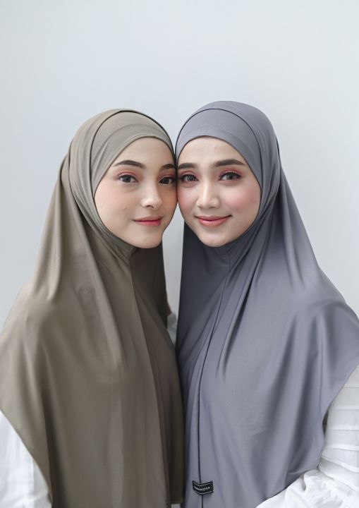 Hijab Jersey Polos Motif Geometris - Mahkota Hijab Kerudung Putih Pucat ...