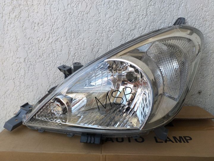 Innova Headlight Head Light PAIR ( 2 pieces ) 2005-2011 | Lazada PH