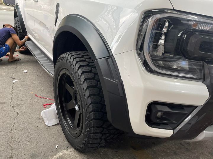 Ford Ranger 2023 OEM Fender flare ( wildtrack / XLT / Sport ) | Lazada PH