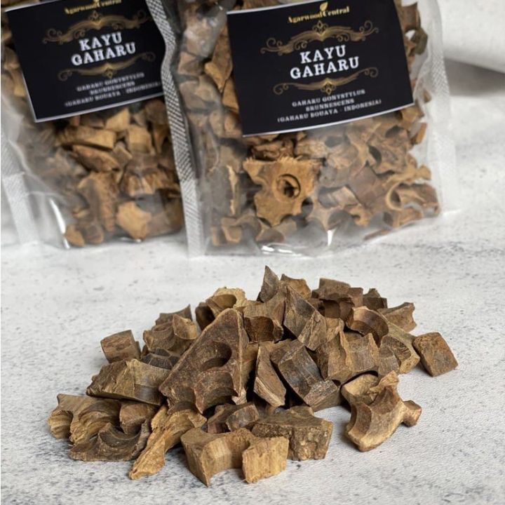 POTONGAN KAYU GAHARU ASLI KALIMANTAN/ CHIP / BUKHUR / BAKARAN GAHARU ...