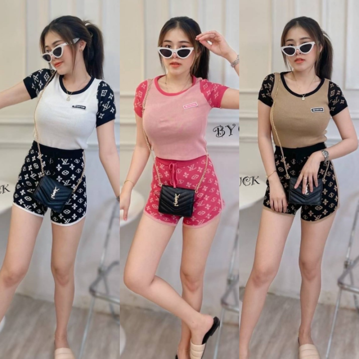 🌈Spinny House🌈 ชุดเซต ผ้าไหมพรม น่ารักมากแม่ 💗 จัดมาเป็นเซ็ต เสื้อแขนสั้น+กางเกงขาสั้น แบ๊วสุด ...