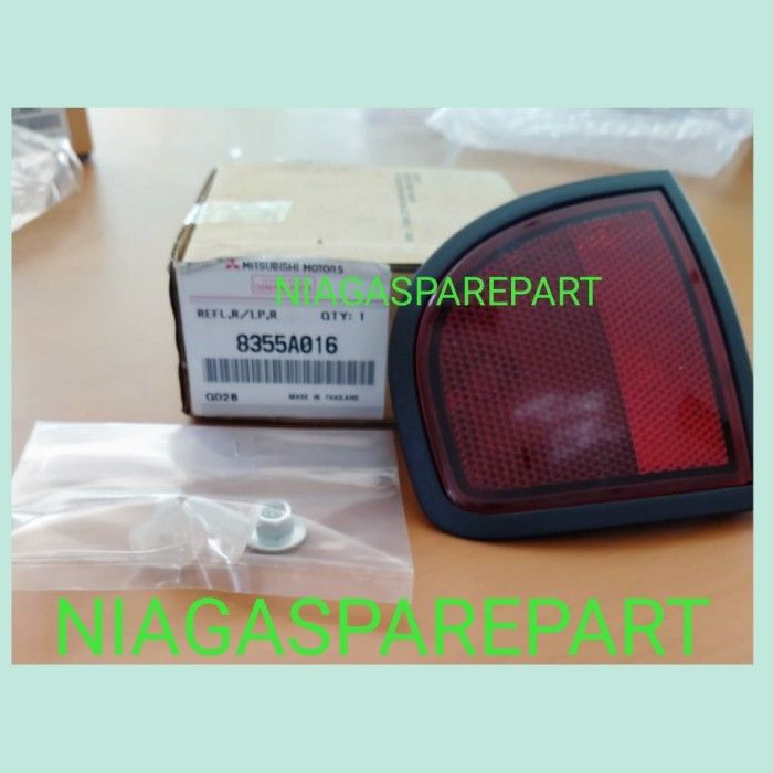 LAMPU REFLEKTOR KIT TRITON KANAN - 8355A016 MITSUBISHI ORIGINAL LAMP ...