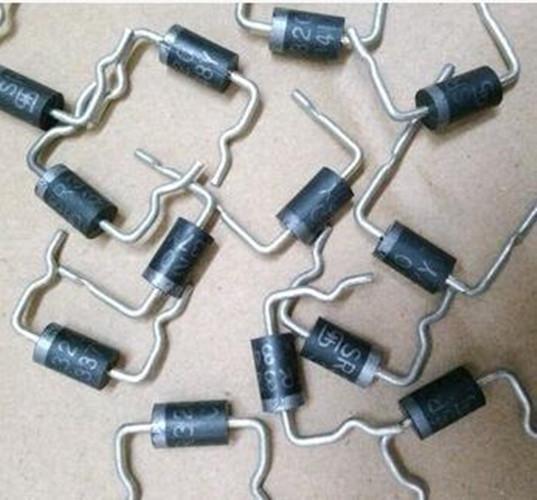 20pcs Schottky Diode SR320 HBR3200 SR3200 SB3200 200V / 3A YF0913 ...