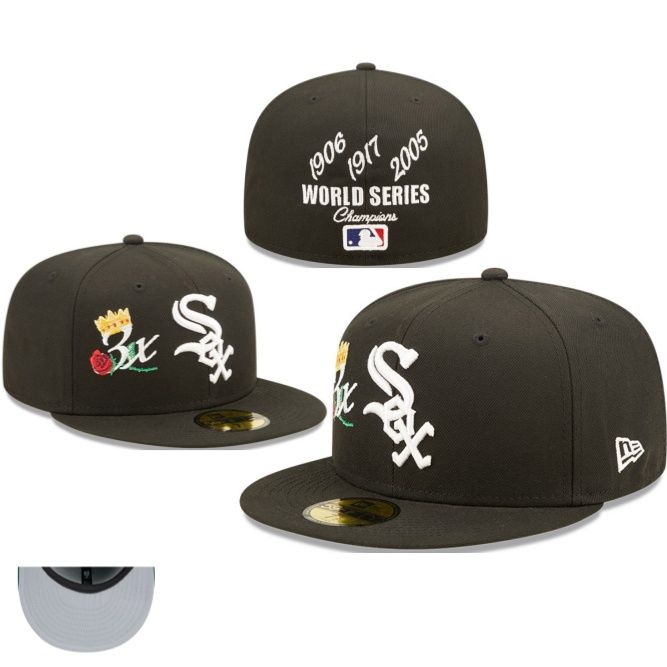 The new newera hat is fully enclosed with SOX splicing and contrasting ...