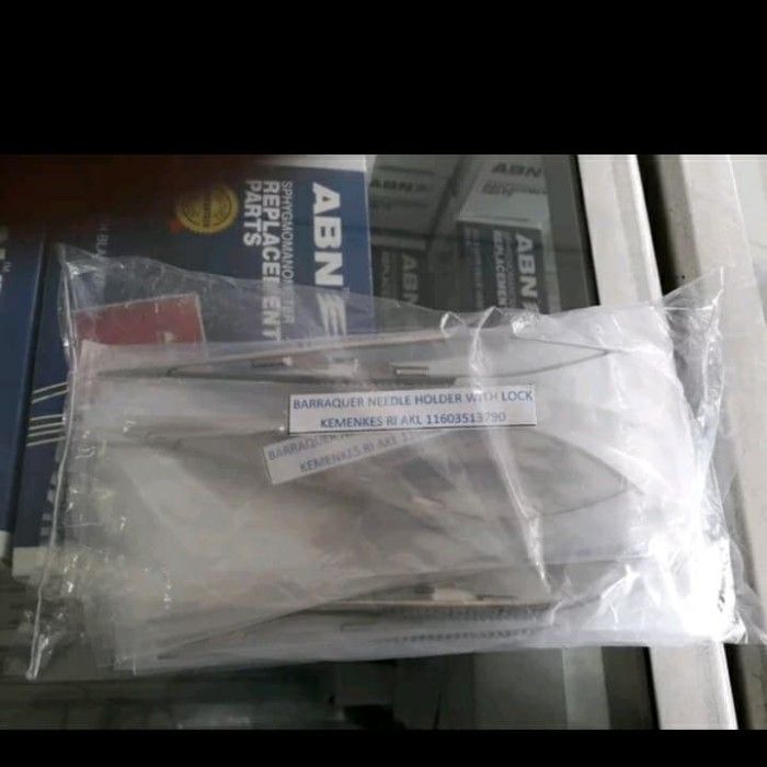 klem pemegang jarum jahit dengan kunci barraquer needle holder | Lazada ...