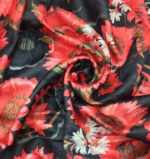 Kain Jacquard Organza Motif Bunga Merah - Hitam (1M) (Alta Moda ...