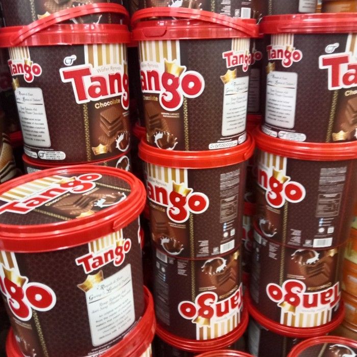 Wafer Tango Rasa Coklat Kemasan Ember dan Kaleng | Lazada Indonesia