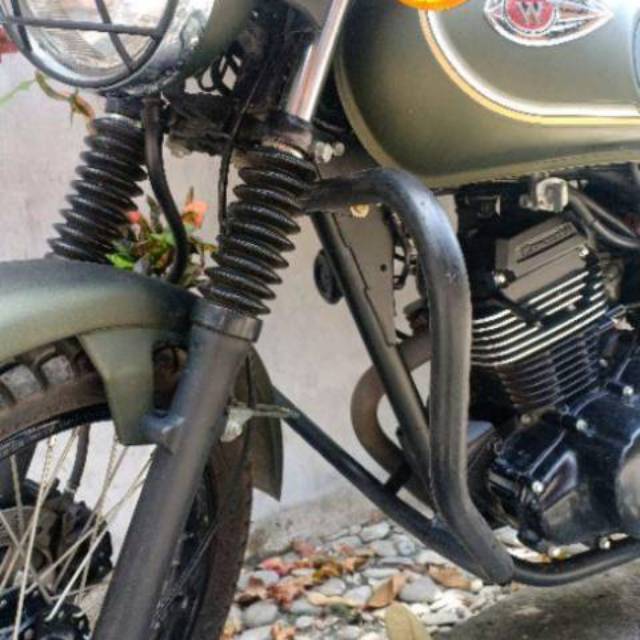Engine Guard Kawasaki W175 Pengaman mesin kawasaki W175, engine gard ...