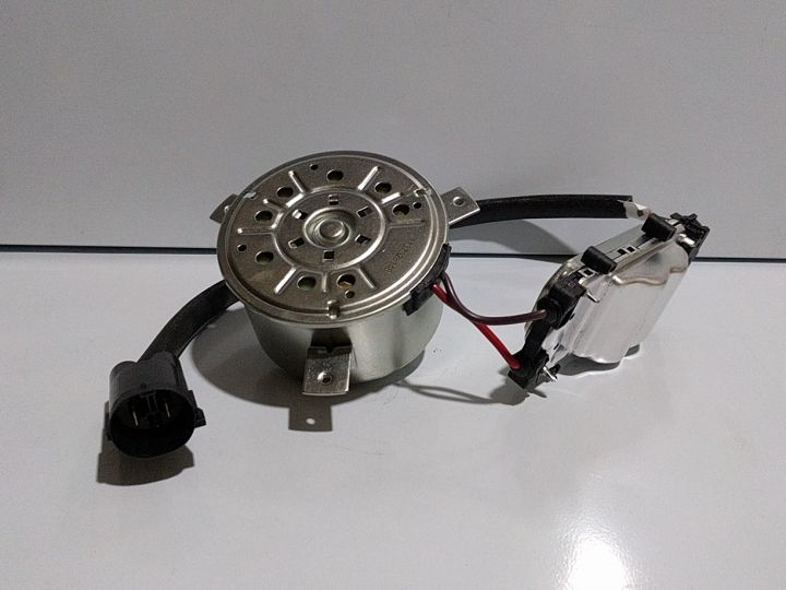 Ford Focus Mk2 (2004-2012) & Mazda 3 Gen 1 (2004-2012) - Fan Motor w ...