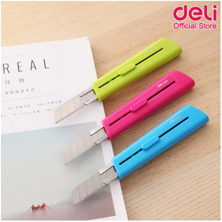 Deli 2040 Cutter Fancy คัทเตอร์แฟนซีขนาดใหญ่ (คละสี 1ชิ้น) คัตเตอร์ คัต ...