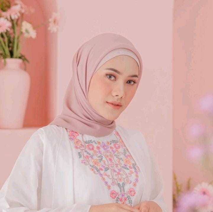 Hijab Segiempat Bella Square Polos Warna Terlengkap Series Nude ...