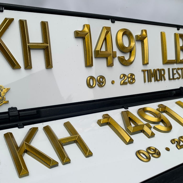Plat Nomor Mobil Timbul Lancip Segi Lima SILVER GOLD Model Huruf PIRAMID Free Bingkai Nama ...